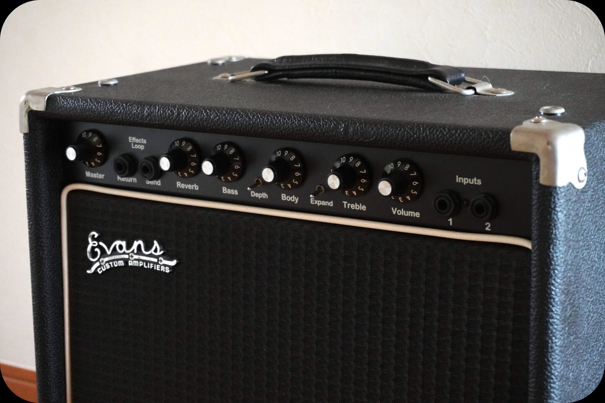 イメージのジャズトーンをこのジャズアンプで手に入れる！| Evans Custom Amplifiers|